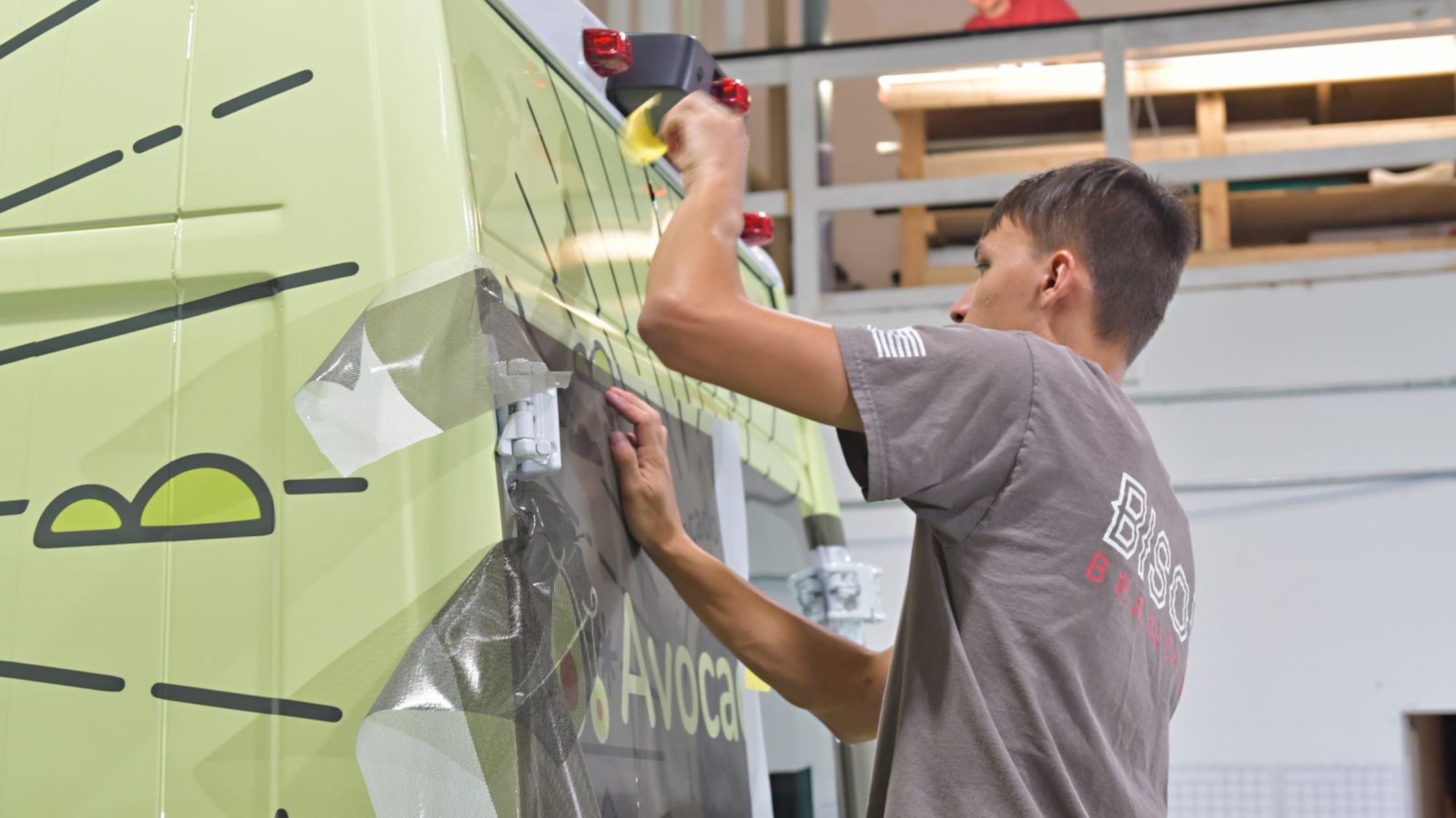 Vinyl Wrap Installation Methods - Professional vs. DIY