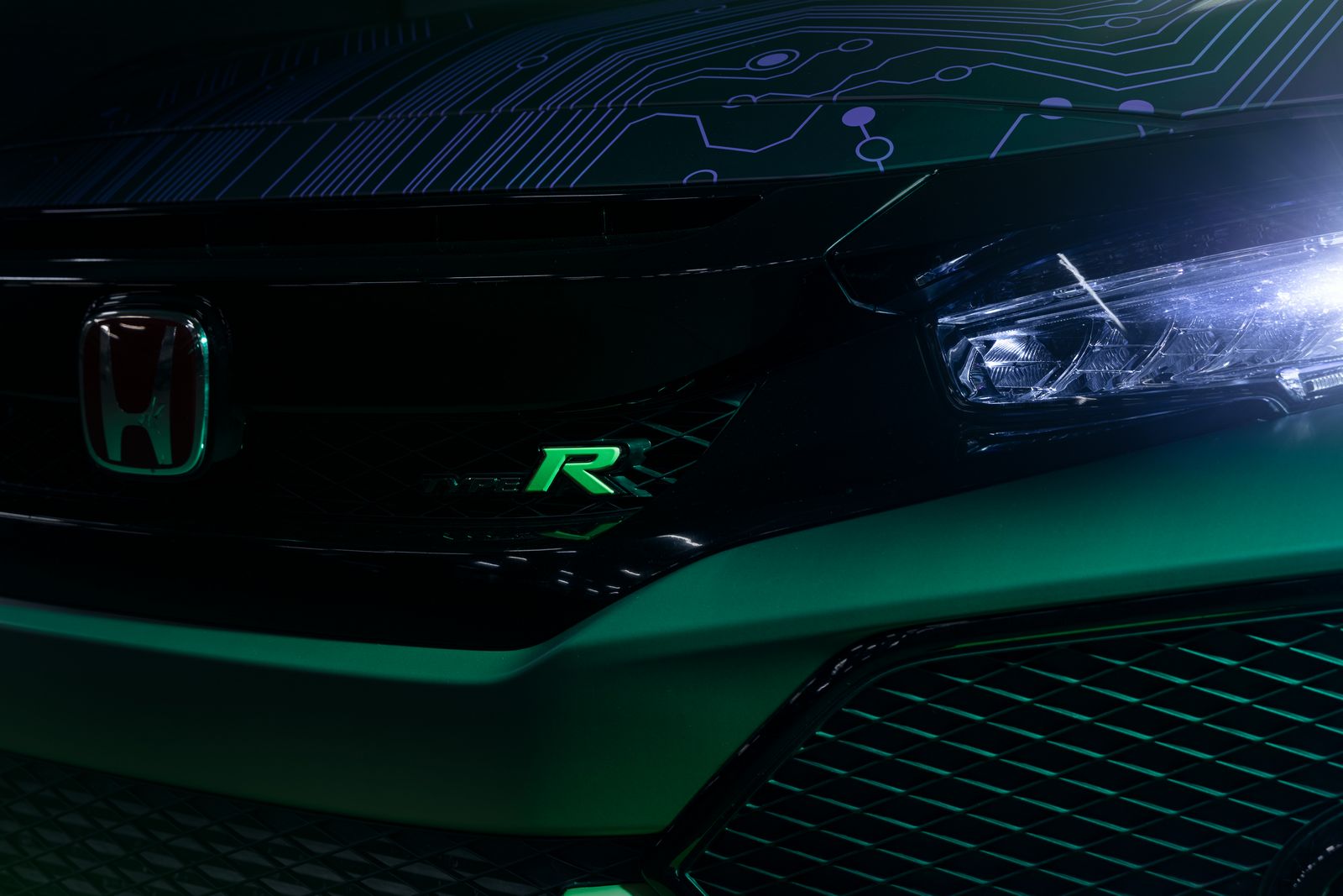 Transformers-Inspired Honda Civic Type R Wrap by Wrapmate